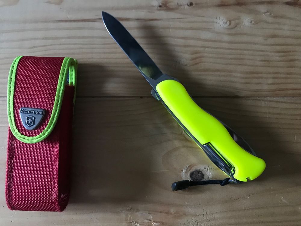 Victorinox Rescue Tool (Gebraucht) in Pontresina für CHF 63 – mit ...