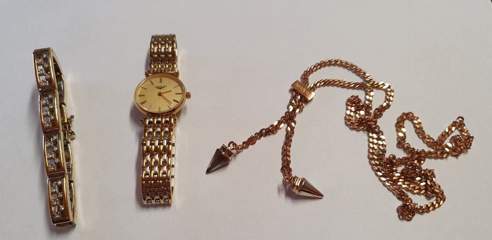 MODE SCHMUCK UHR SET. (Gebraucht) in Madiswil für CHF 170 – mit ...
