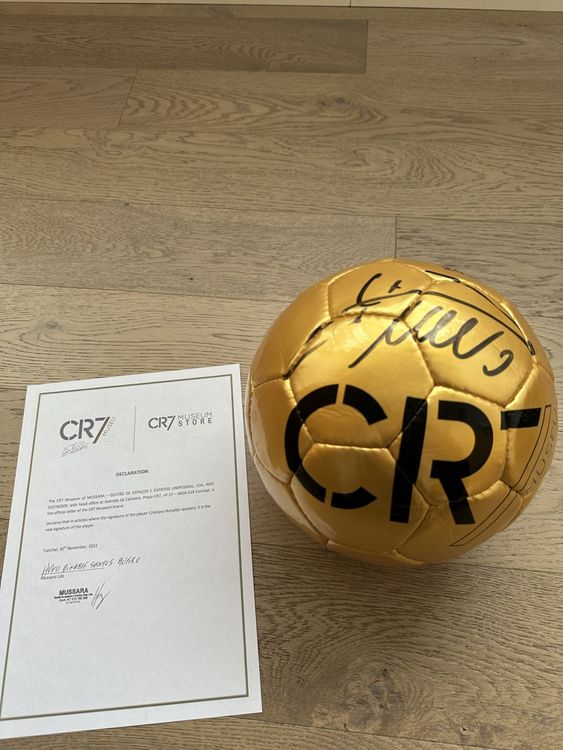 CR7 Cristiano Ronaldo Ball signiert mit Zertifikat! (Neu und ...
