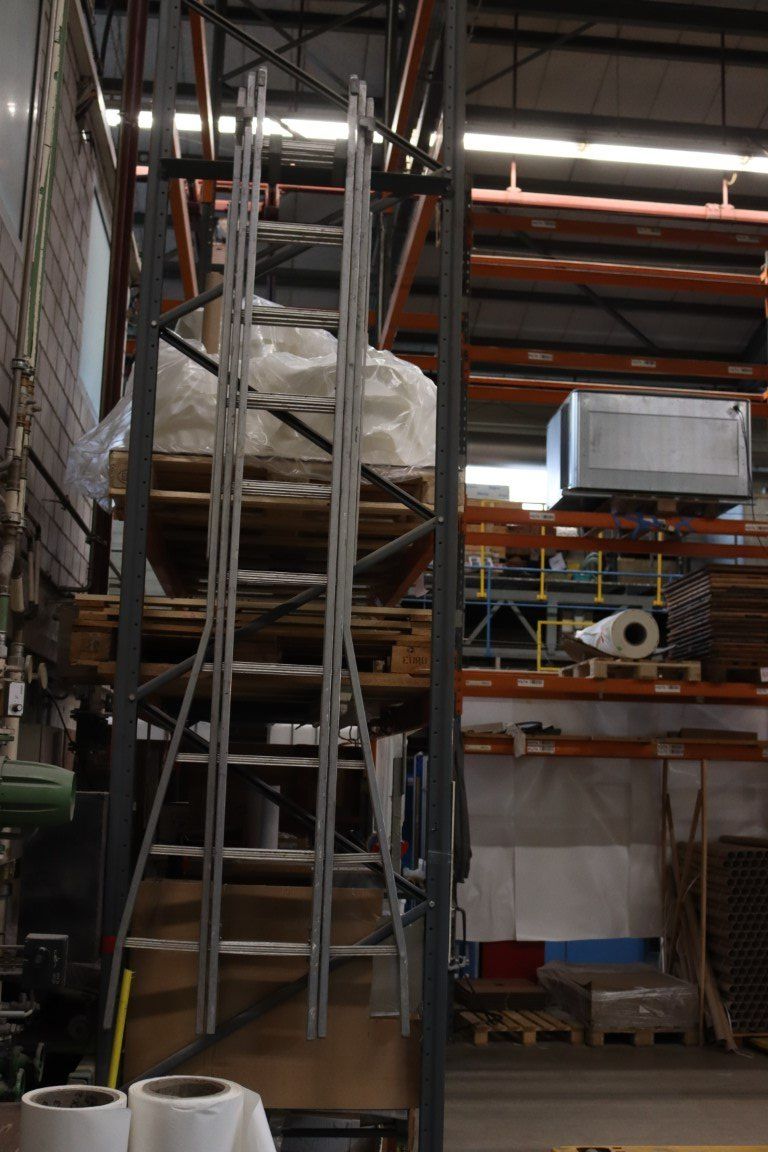 3-fache Alu Auszugsleiter ( Lot 753) Standort 5605 Dottikon (Gebraucht ...