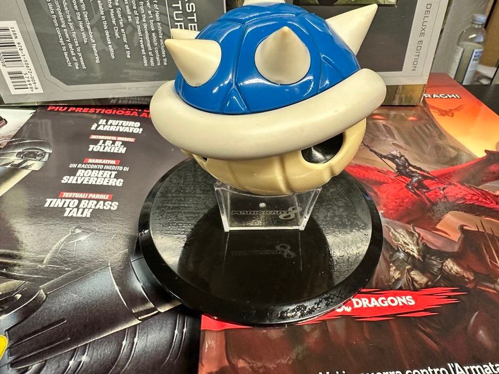 Nintendo Mario Kart 8 Spiny Blue Shell Figure (Usato) a Giubiasco per ...