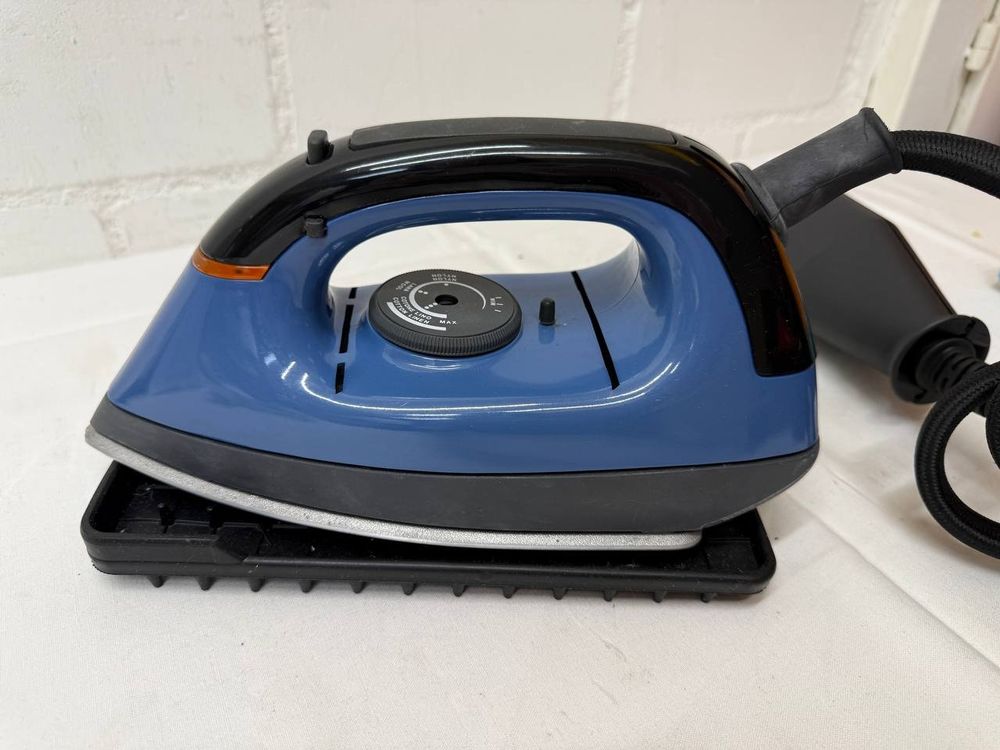 Reise-Dampfbügeleisen R 568 (Gebraucht) in Roggwil BE für CHF 4 – nur Abholung auf Ricardo kaufen
