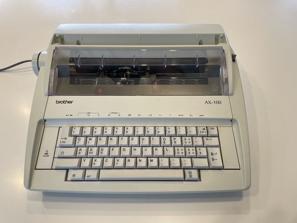Brother AX-100 Schreibmaschine - Top Zustand, Vintage! (Gebraucht) in ...