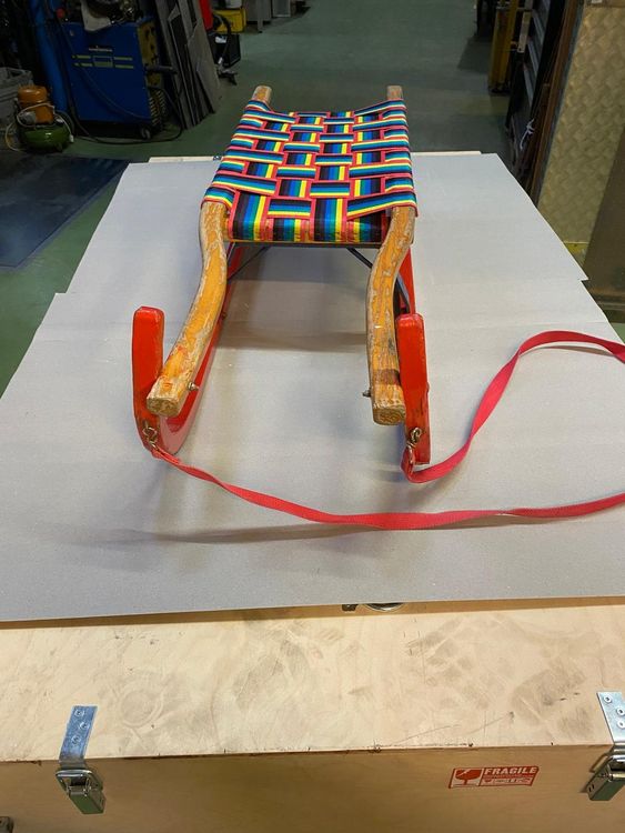 Holzschlitten, Länge 117 cm, modern, bunt (Gebraucht) in Dietikon für ...