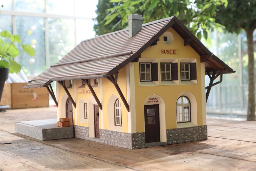 POLA/LGB grosser RhB Bahnhof SUSCH | Kaufen auf Ricardo