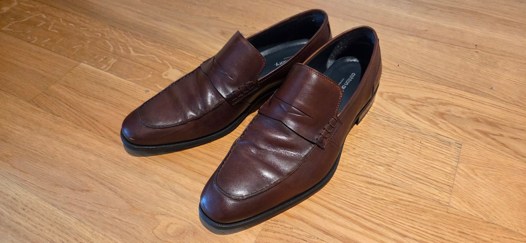 Ashton Aubry Schuhe