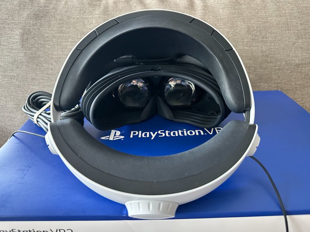 Sony VR2 VR Brille für Playstation 5 PS5 mit Ladestation (Gebraucht) in Niederweningen für CHF ...