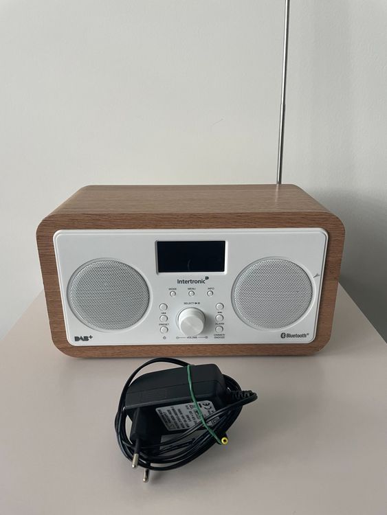 DAB + Radio / Wecker INTERTRONIC RA-16 (mit Bluetooth + USB) (Gebraucht ...