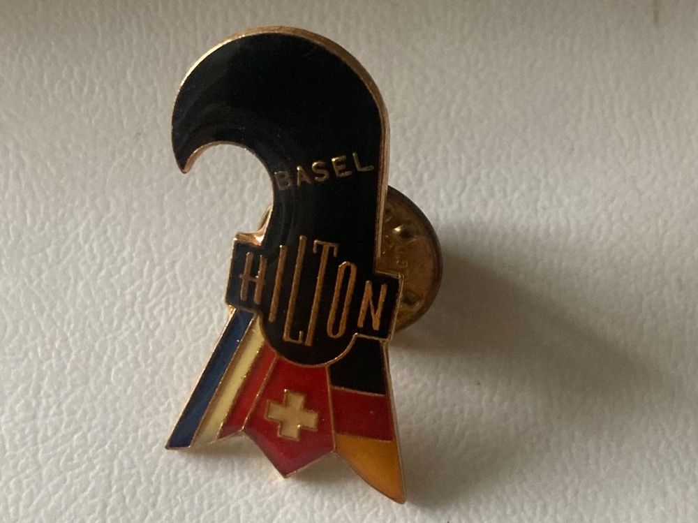 Hilton Hotel Basel Pin (Gebraucht) in Basel für CHF 3.5 – mit Lieferung ...