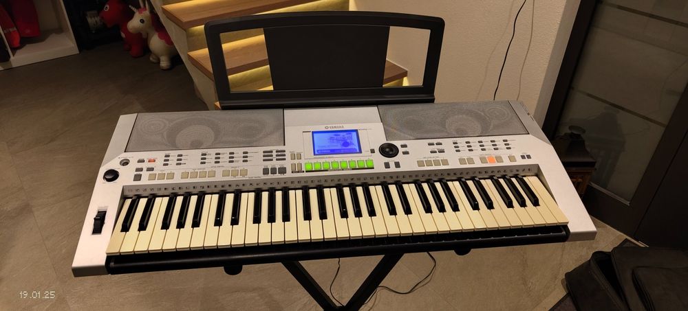 Yamaha PSR-S500 Portable Keyboard mit Tasche (ohne Ständer) (Gebraucht ...