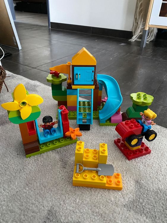 Duplo playground - plus extra bricks, dog, cat, bird, rabbit (Gebraucht ...