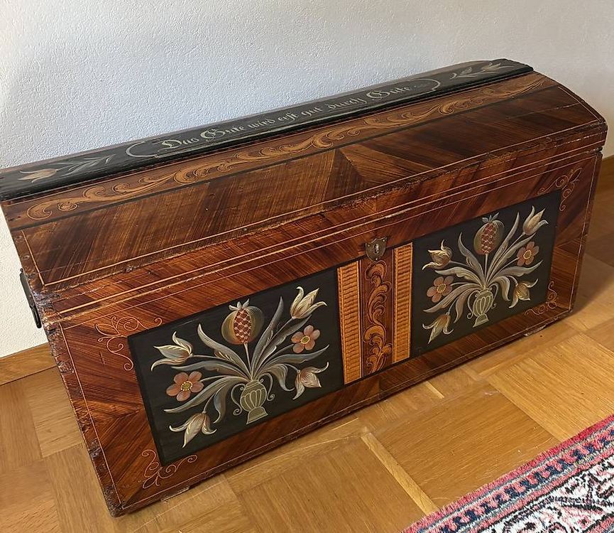 Coffre ancien restauré (D'occasion) à Lausanne pour CHF 200 – retrait uniquement | Acheter sur ...