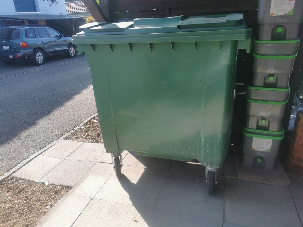 Grünabfall Container 660 l (Gebraucht) in Rothrist für CHF 53 – nur ...