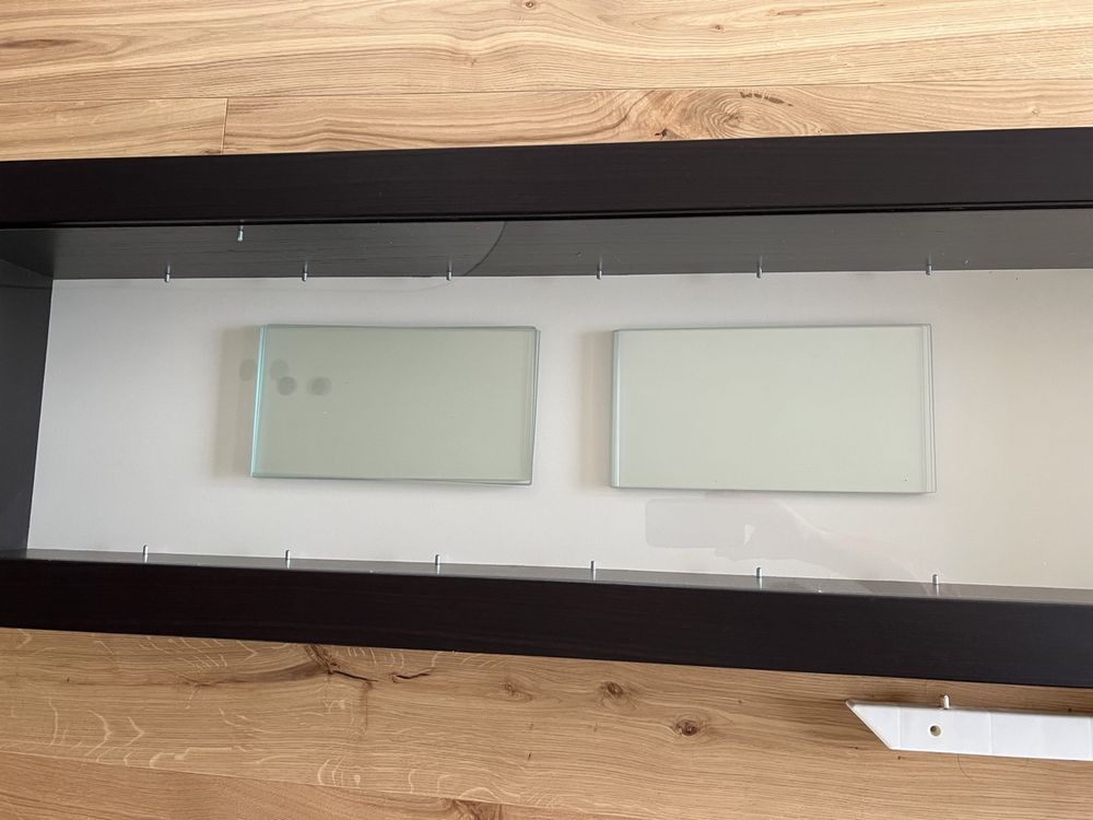 Vitrine Ikea Bertby Schaukasten (Gebraucht) in Wangen SZ für CHF 35 ...
