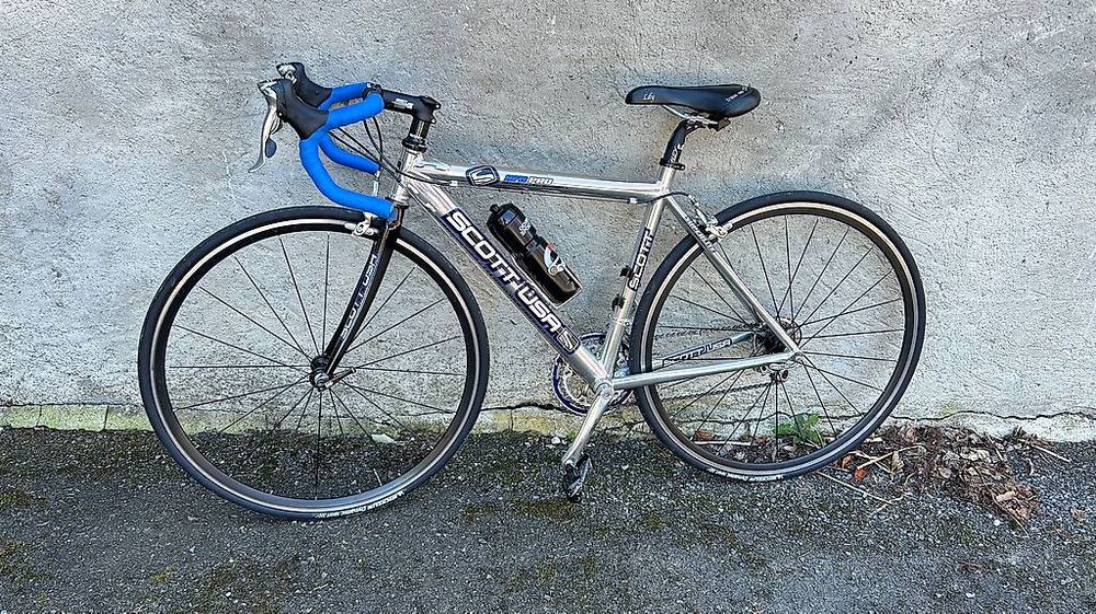Vélo de route Scott (D'occasion) à Peney-le-Jorat pour CHF 500 ...