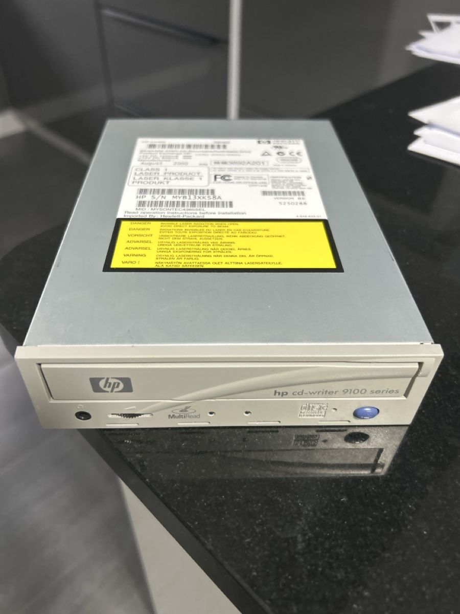 Originaler HP CD-Brenner – Modell 9100 Series (Gebraucht) in moehlin für CHF 10 – mit Lieferung ...