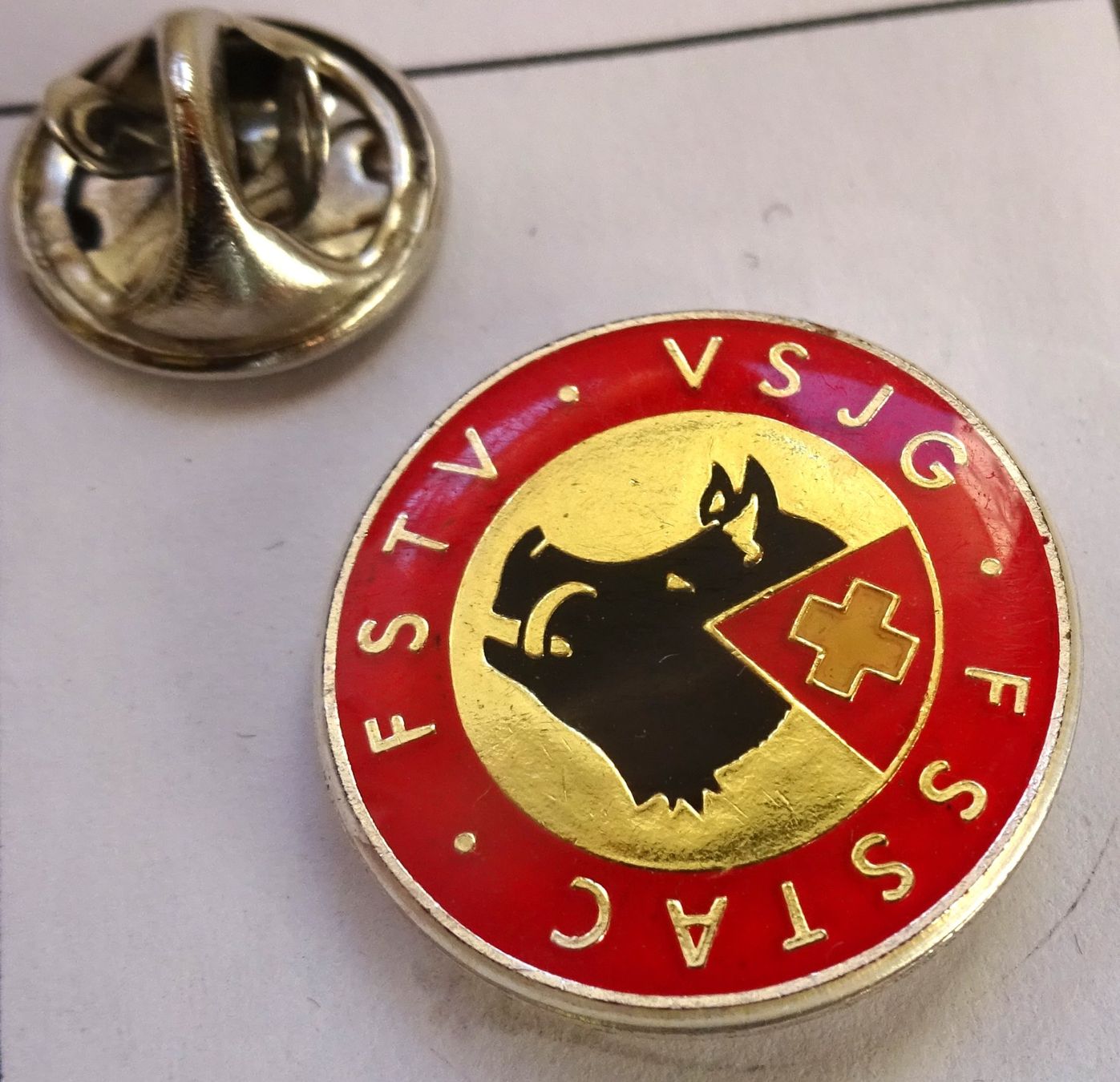 Pin Wildschwein Kopf FSTV FSSTAC VSJG (Gebraucht) in Utzenstorf für CHF ...