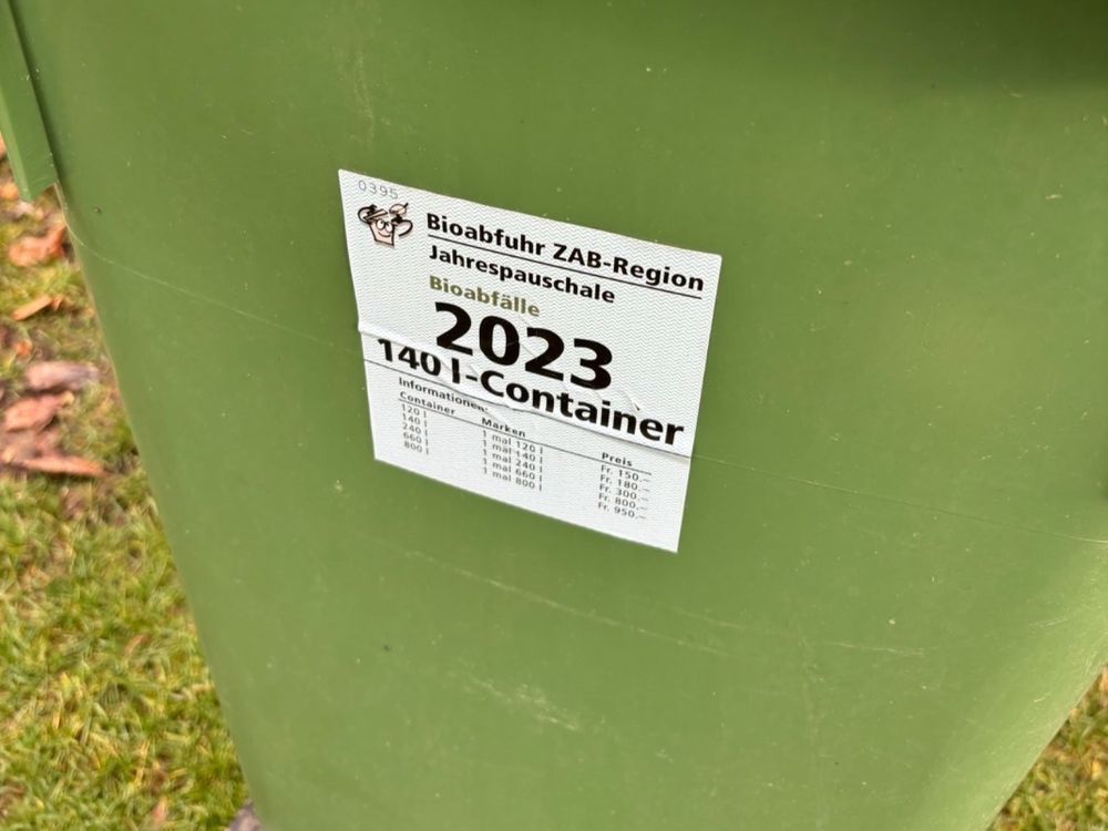 Roll-Abfallkübel SULO - fahrbar 140 Liter grün / normiert (Gebraucht ...