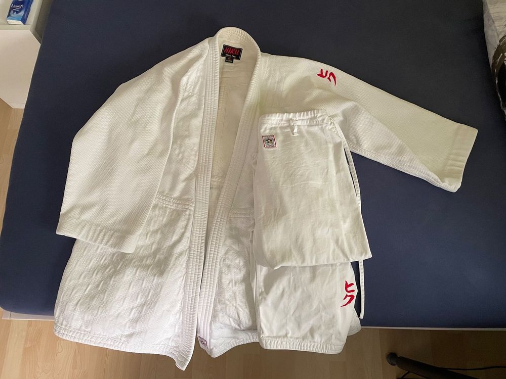 Judo Gi, quasi neu (Neu (gemäss Beschreibung)) in Suhr für CHF 79 – mit ...