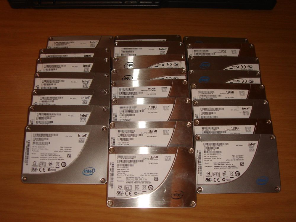 1 stück 160gb ssd. wenig stunden. jede weitere 13.- (Gebraucht) in St ...