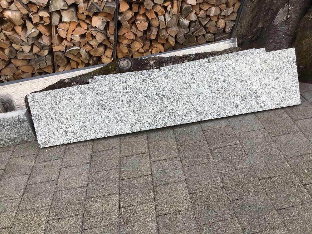 Granitplatten gesägt (Gebraucht) in Oberschan für CHF 3 – nur Abholung ...