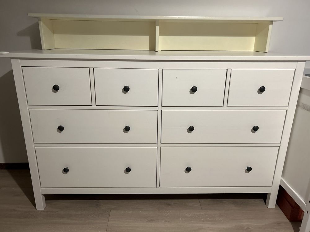 Hemnes IKEA commode 8 tiroirs (Gebraucht) in Monthey für CHF 105 – nur ...