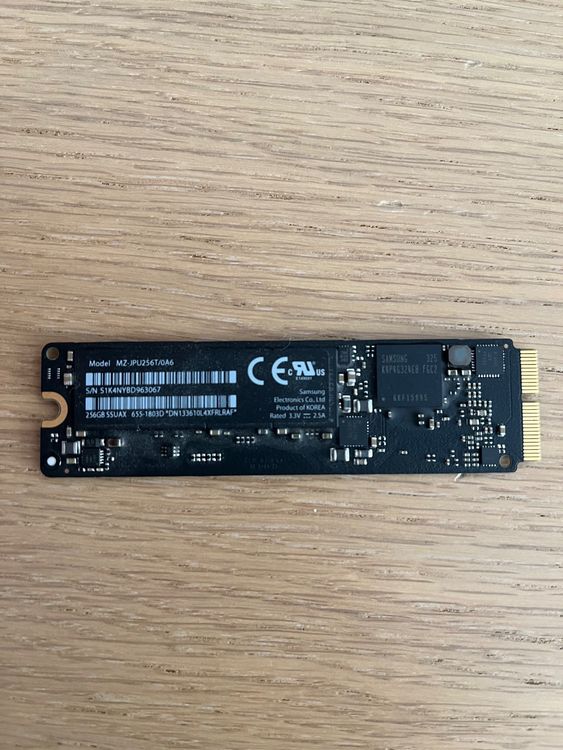 SSD Flash M2 MacBook Air Pro Retina 256GB Original Apple (Gebraucht) in ...