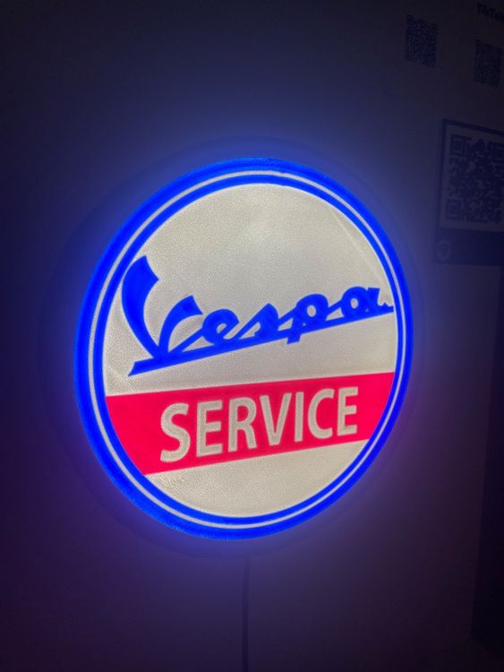 Vespa Service Logo mit LEDs (Neu (gemäss Beschreibung)) in Luzern für ...