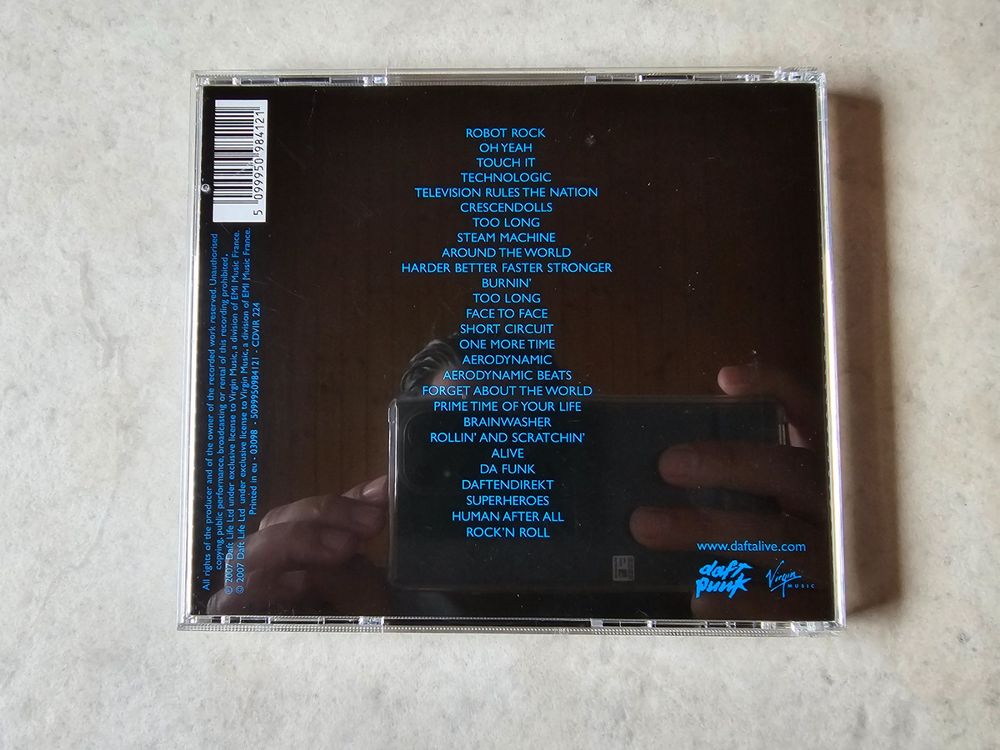 Daft Punk - Alive 2007 (Gebraucht) in Schneisingen für CHF 5 – mit ...