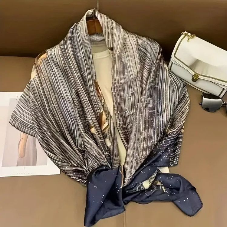 Modischer XXL Foulard Schal Edel Lady Like 💙 NEU (Neu und originalverpackt) in Bern für CHF 12 ...