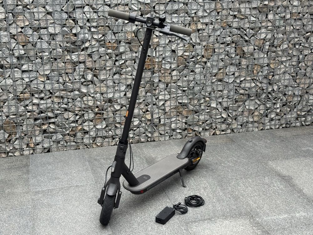 Mi Electric Scooter Essential - Top Zustand (Gebraucht) in Birsfelden ...