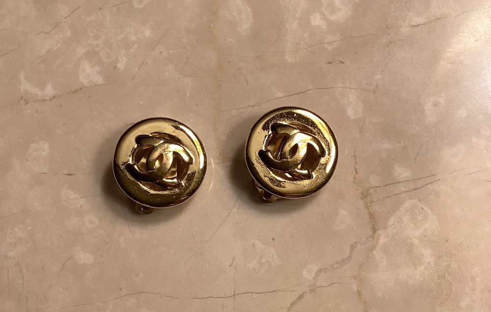 Goldige Chanel Ohrclips Ohrringe Vintage 70er Jahre | Kaufen auf Ricardo