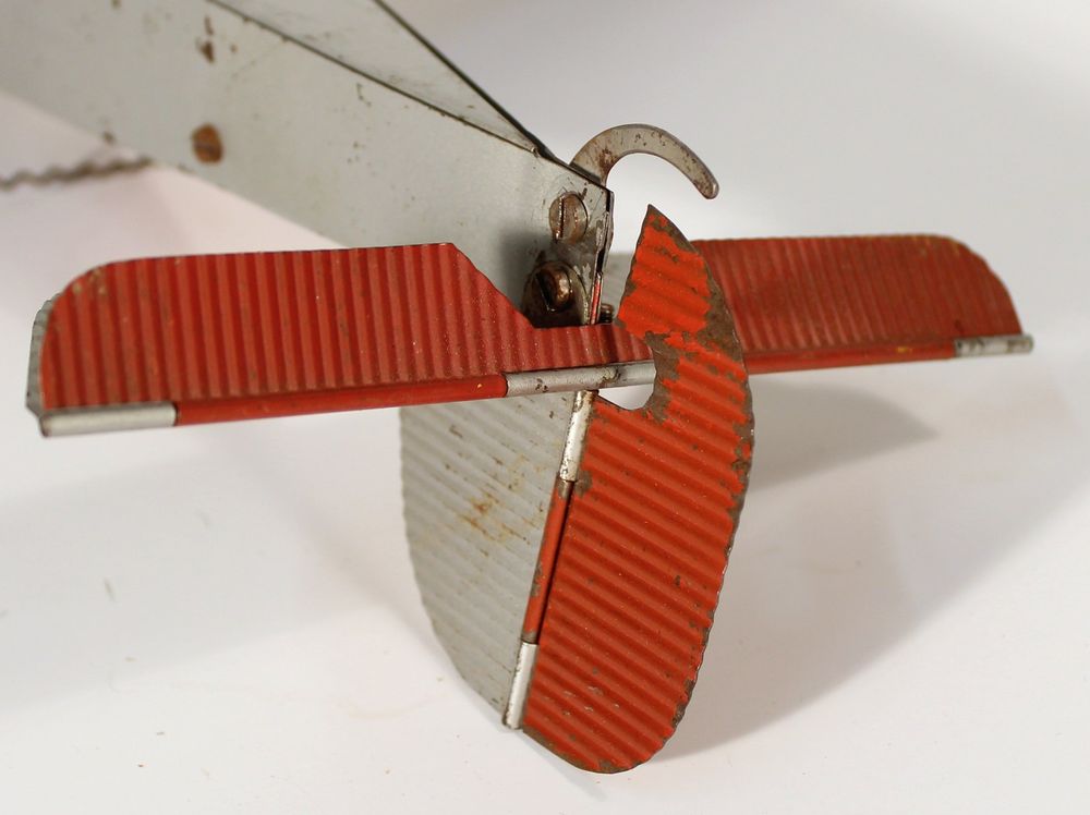 Altes Propeller Blechflugzeug DUX Oldtimer Markes & Co (Gebraucht) in ...