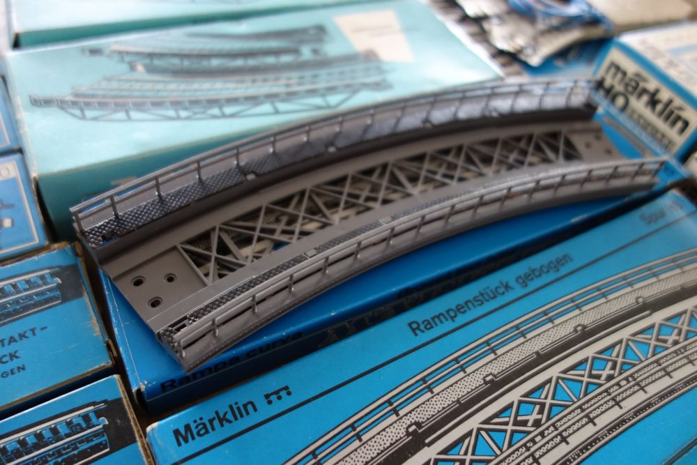 Märklin Geleise, Rampenstücke, Weiche etc........ (Gebraucht) in ...