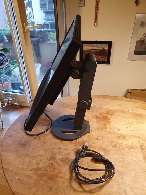 Eizo FlexScan EV2333W Flachbildschirn 23 Inch 58 cm (Gebraucht) in ...