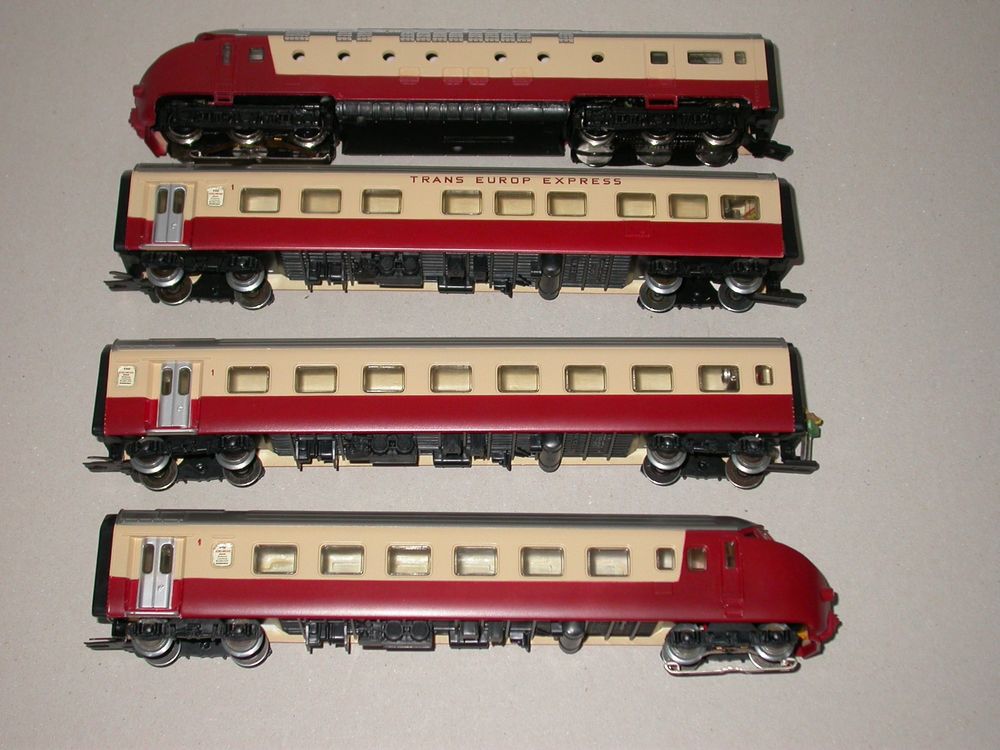 Märklin TEE-Zug 4-teilig Nr. 3071 und 4071 mit Schachteln (Gebraucht ...