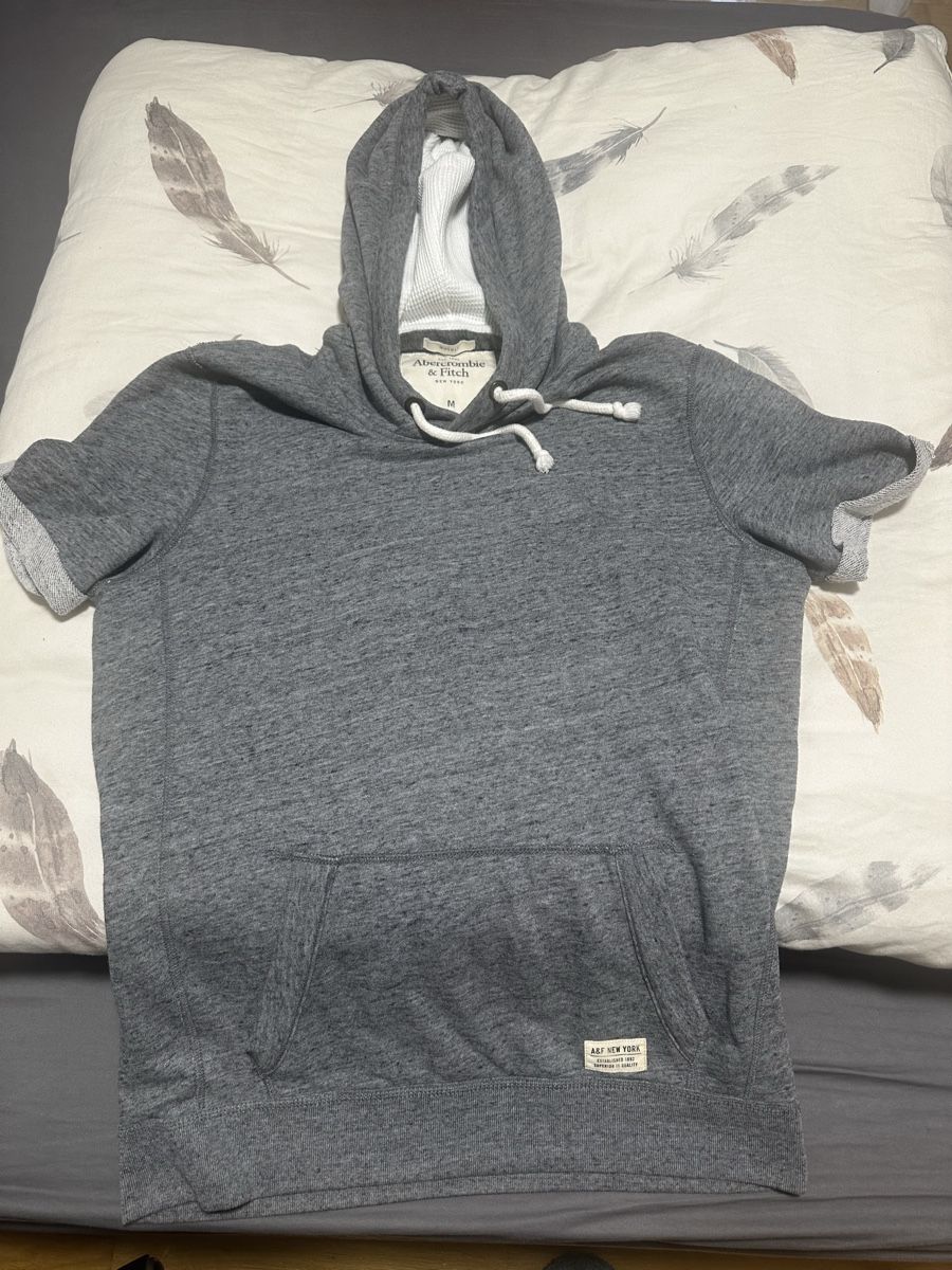 Coole Abercrombie & Fitch Sommer-Hoodie, Grau, Grösse M (Gebraucht) in ...