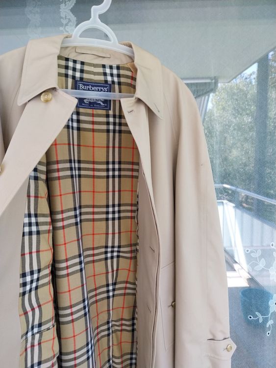Trenchcoat BURBERRY,Gr.52, neuwertig., 260 Fr. (Gebraucht) in Bülach für CHF 260 – mit Lieferung ...