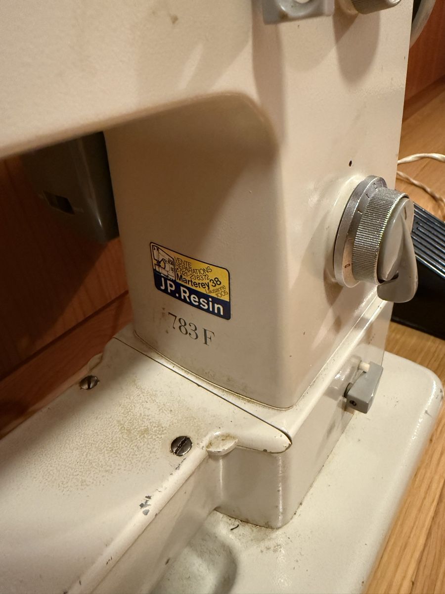 Machine à coudre Anker Phoenix vintage -accessoires🧵! (59) (D'occasion ...
