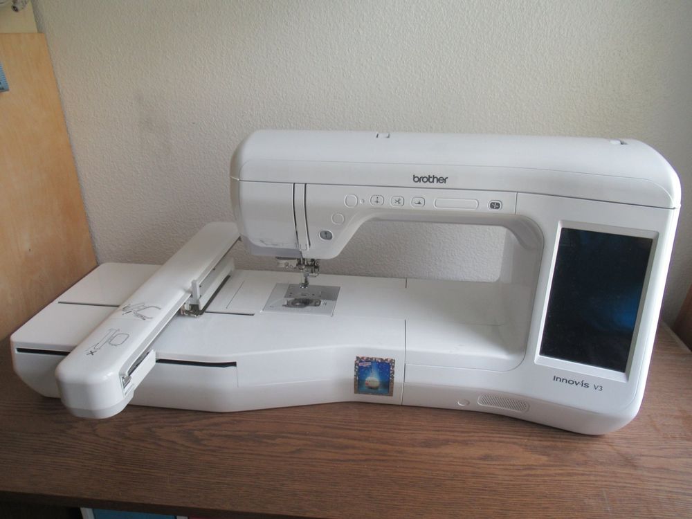 Neuwertige Stickmaschine Brother Innovis V3 882-D82 | Kaufen auf Ricardo