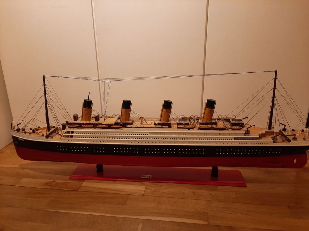 Modellschiff Titanic (Gebraucht) in Flüh für CHF 950 – nur Abholung auf Ricardo kaufen