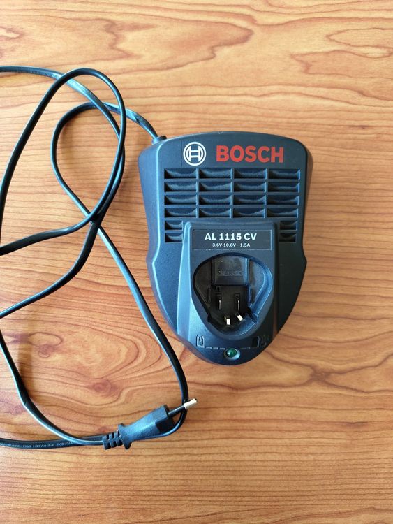 Bosch Akkuladegerät AL 1115 CV 3.6V - 10.8V DC 1.5A | Kaufen auf Ricardo