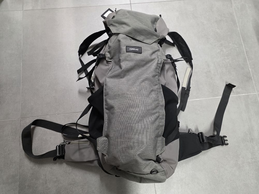 Sac à dos Forclaz, 70 litres, travel 900 easy fit (D'occasion) à La ...