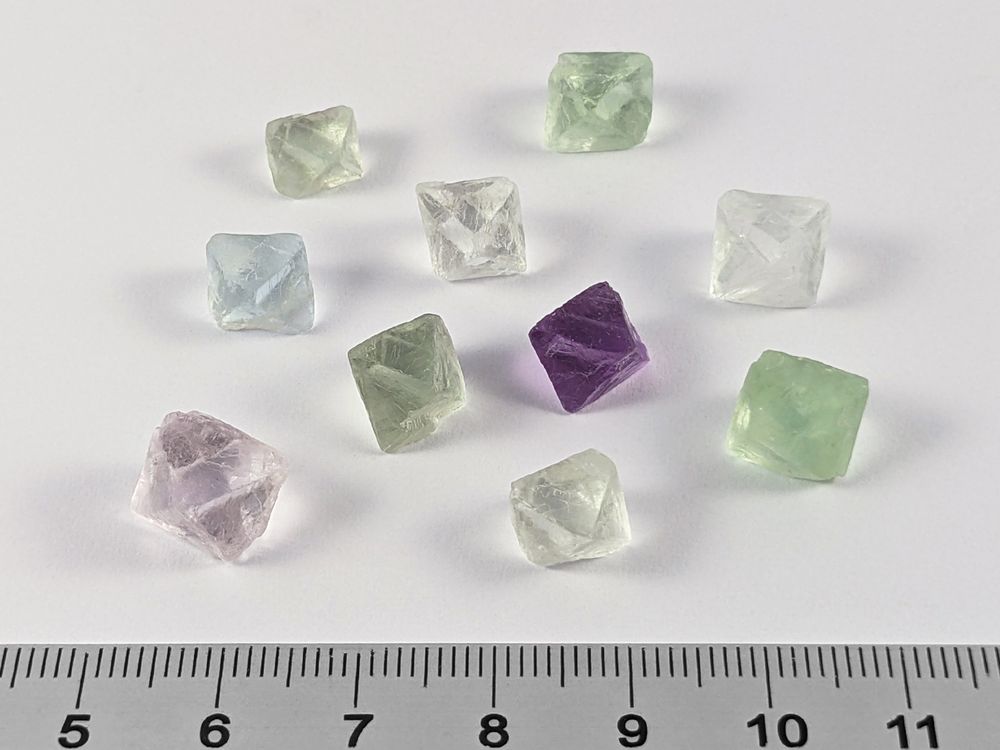 Fluorit Oktaeder 8 bis 13mm - 10Stk. (Neu und originalverpackt) in Meilen für CHF 8 – mit ...