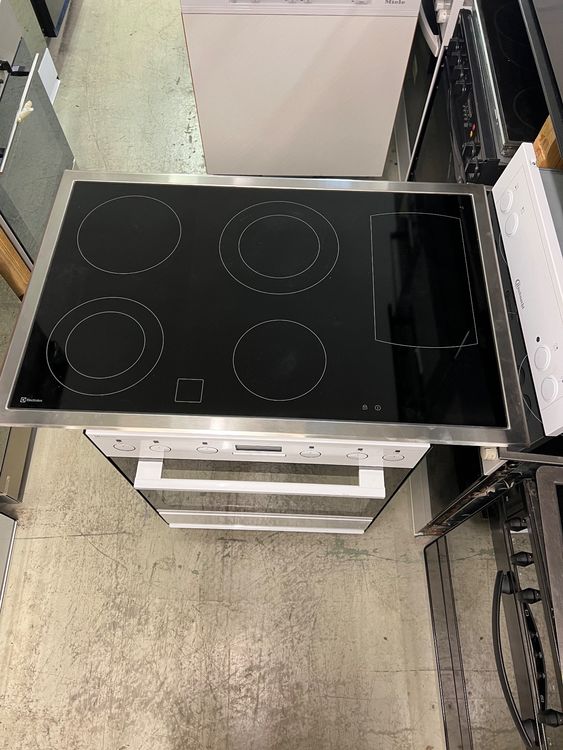 Electrolux Backofen mit Glaskeramik Bj 2018 (Gebraucht) in für CHF 890 ...