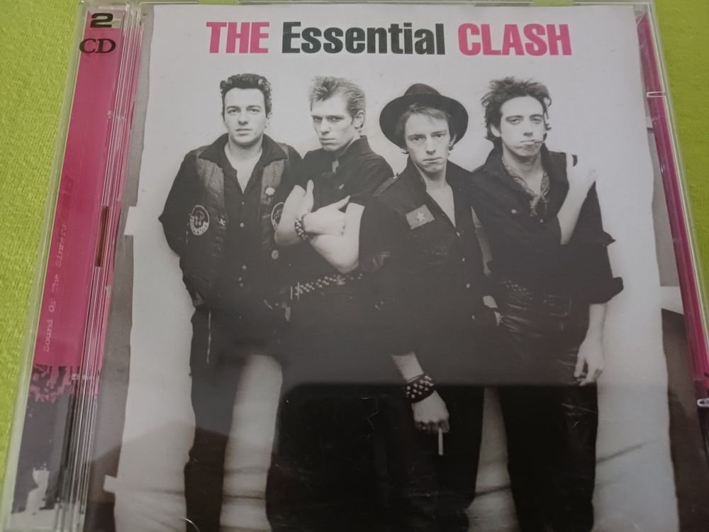 2CD The Clash Essential | Kaufen auf Ricardo