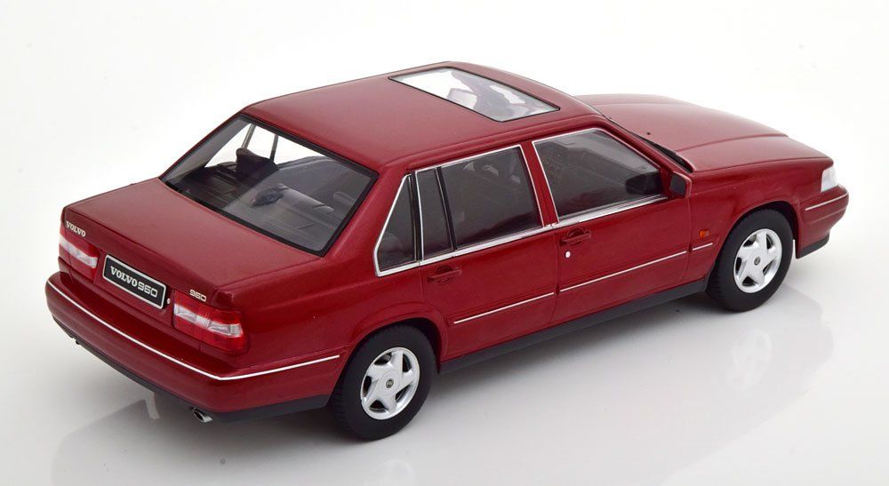 VOLVO 960 BAUJAHR 1996 ROT 1:18 TRIPLE 9 (Neu und originalverpackt) in ...