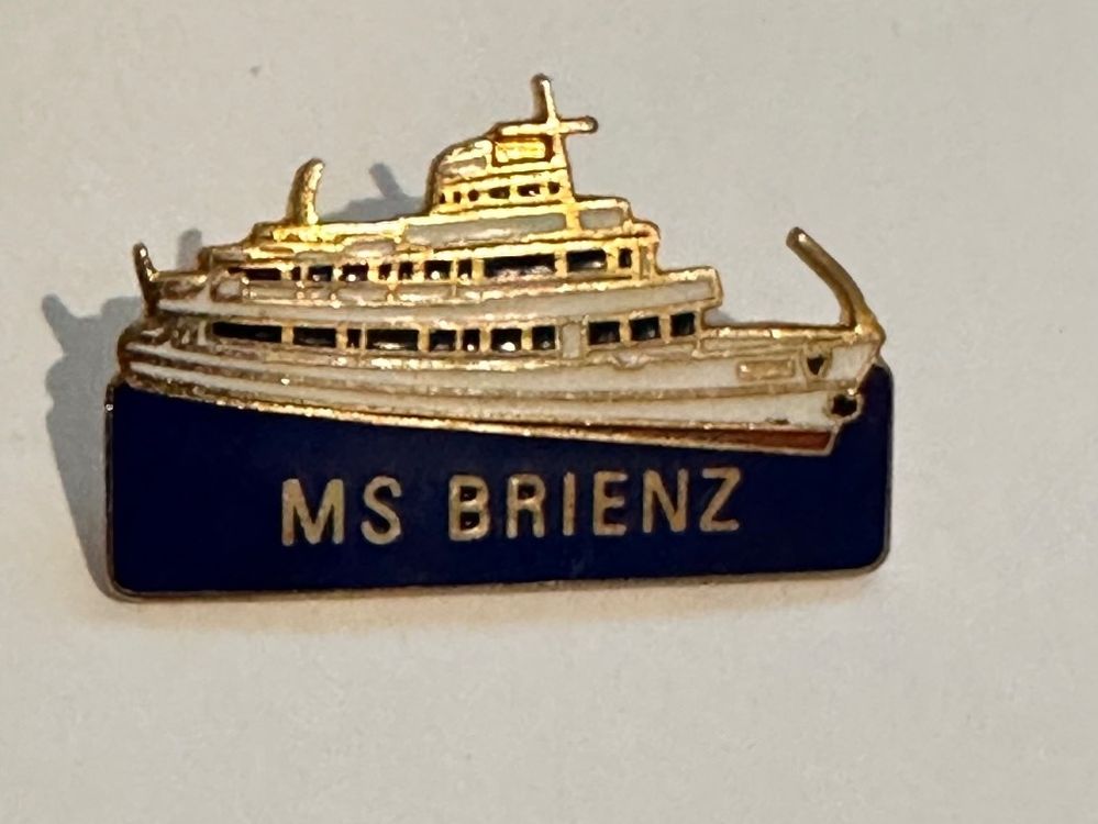 Brienz Schiff Pin + (Gebraucht) in Gutenswil für CHF 4 – mit Lieferung auf Ricardo kaufen