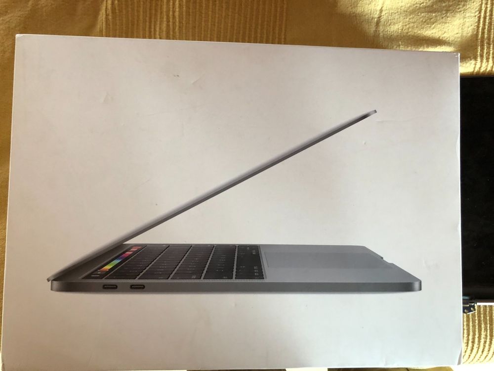 Macbook Pro late 2019 (Defekt) | Kaufen auf Ricardo