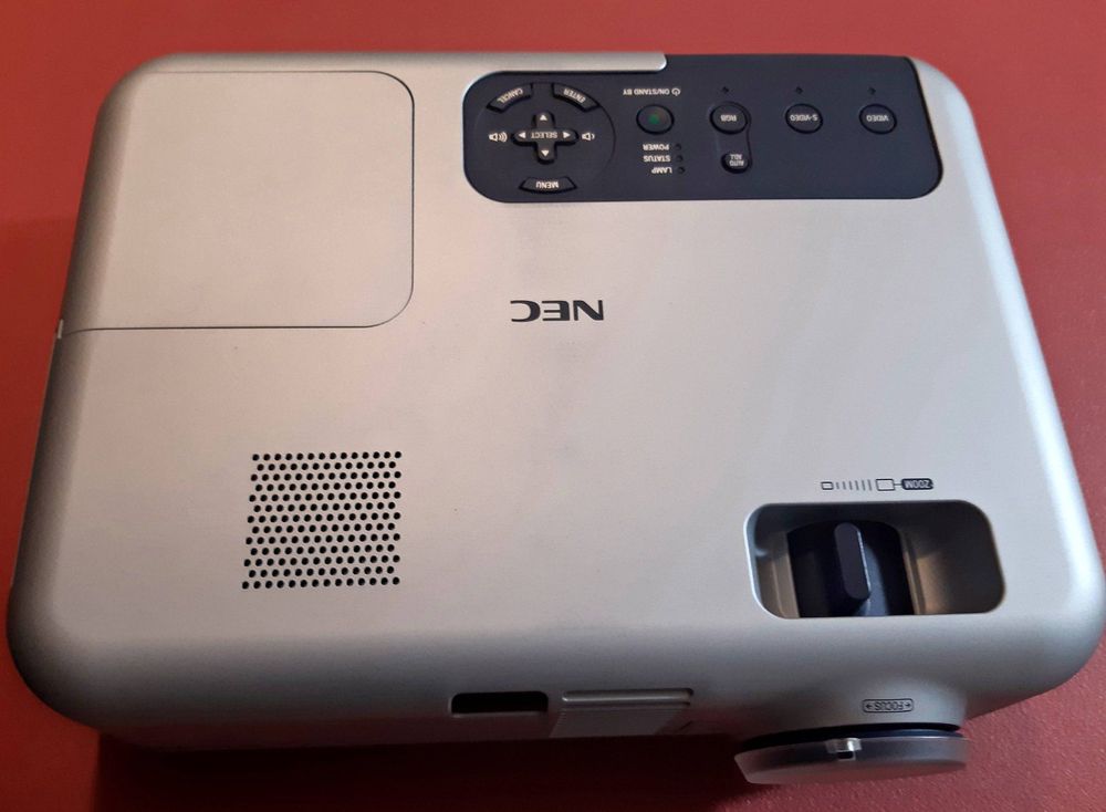 NEC VT460 LCD PROJECTOR PERFECT WORKING ORDER HARDLY USED (Gebraucht ...